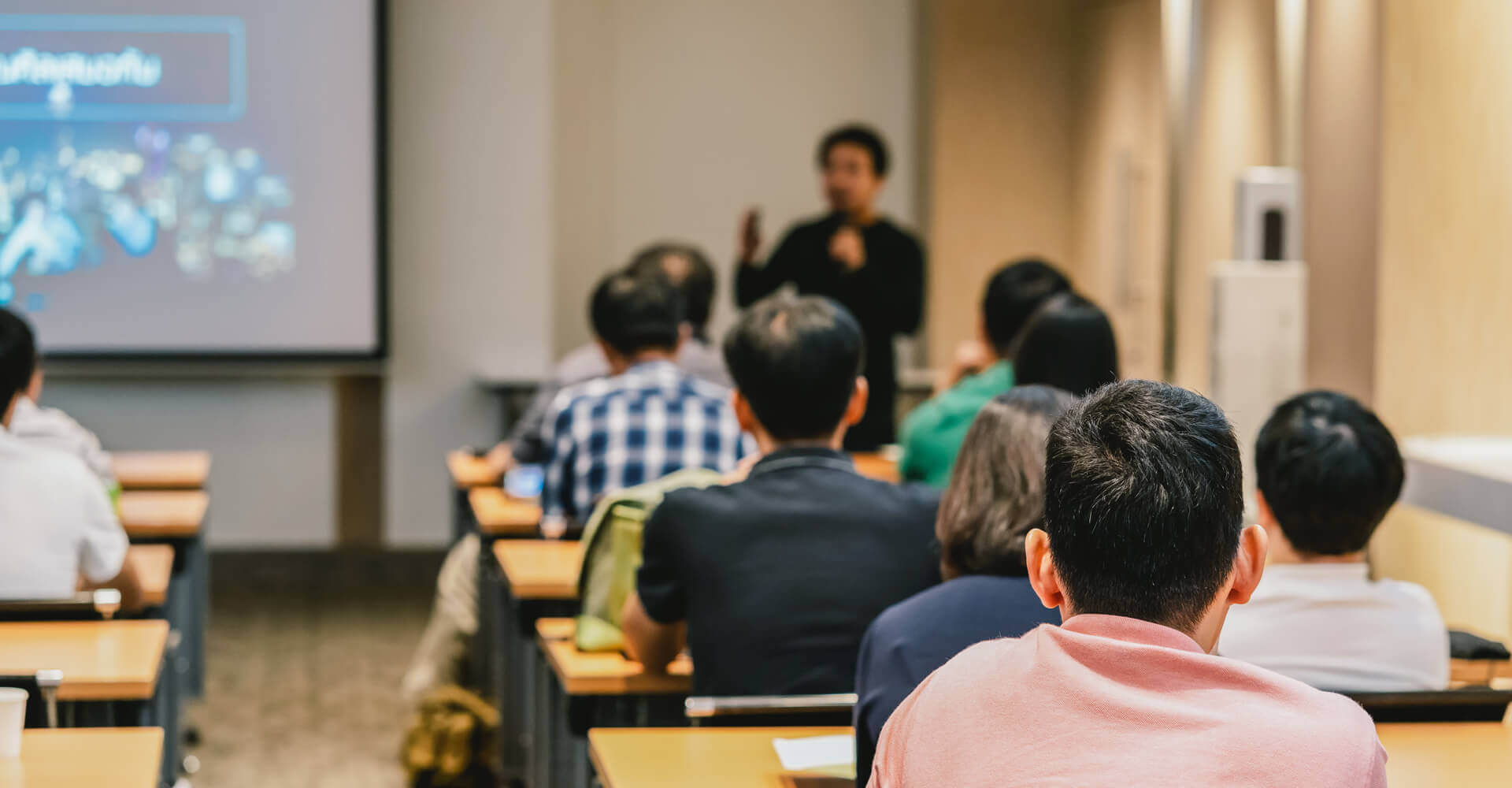 Formación en varios idiomas | Aula Intercultural